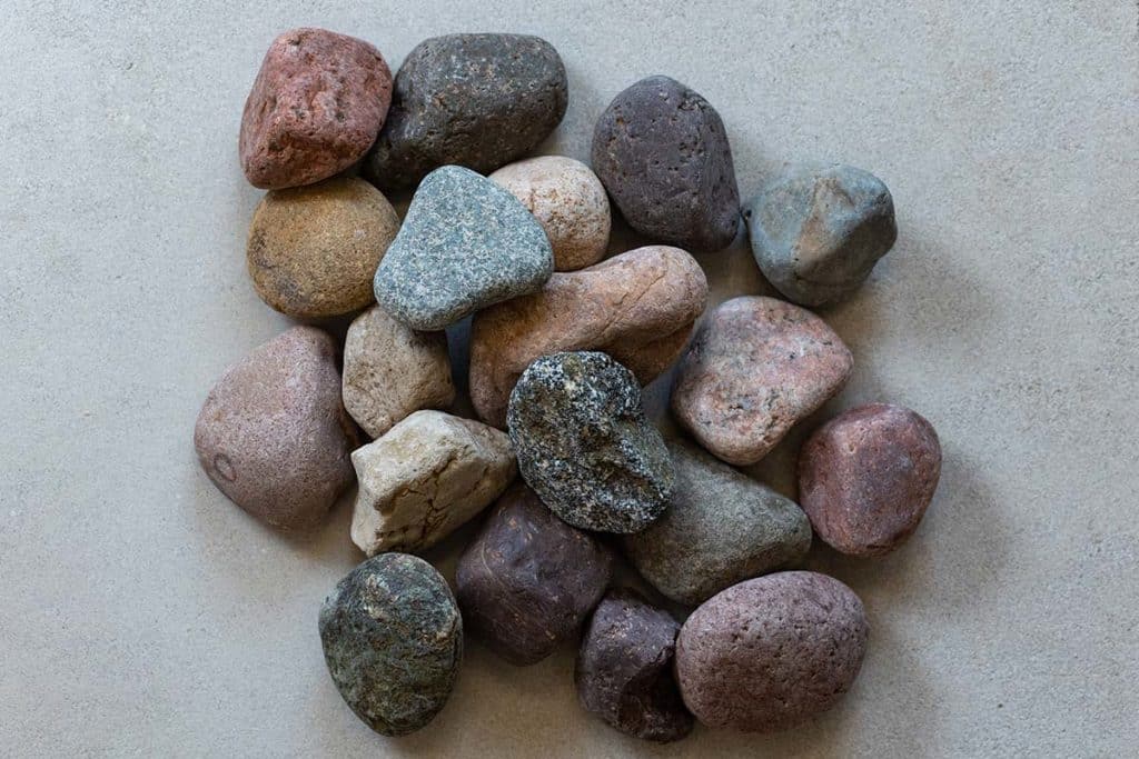 Red Flint River Rock – Lang Stone