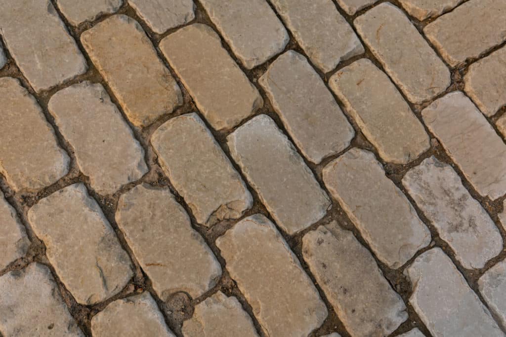 Niagara Tumbled Cobblestone – Lang Stone