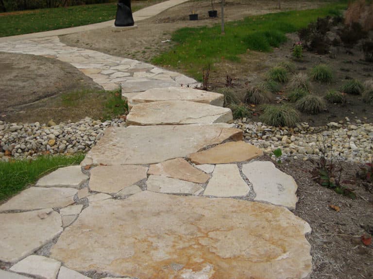 Ottawa® Buff Slabs – Lang Stone